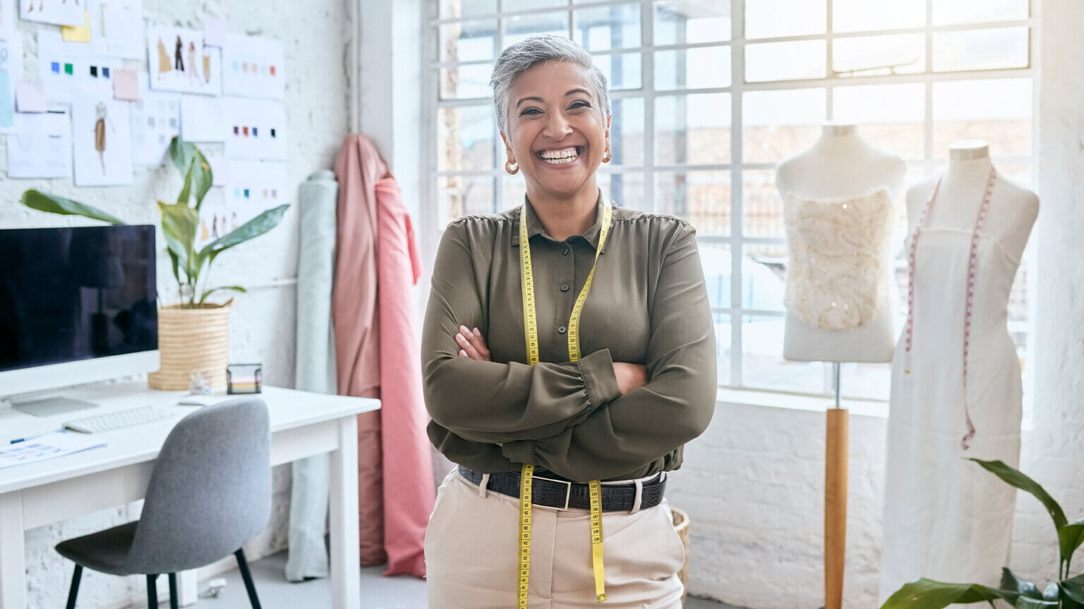 Custom Uniforms: Supporting Women in the Workplace - Corporate Vision ...