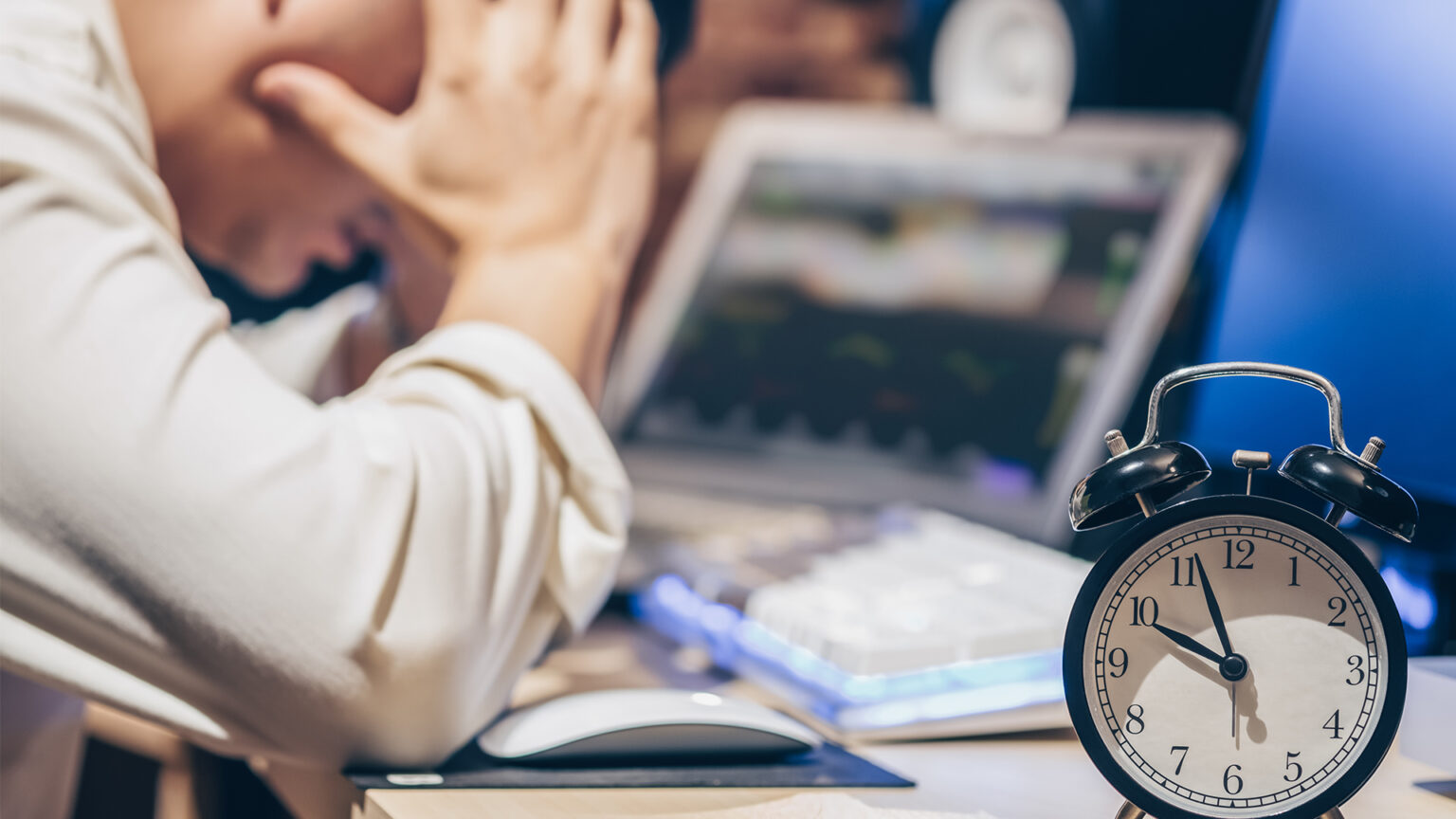 Overtime Epidemic Plagues UK Workplaces, Impacting Employee Retention ...